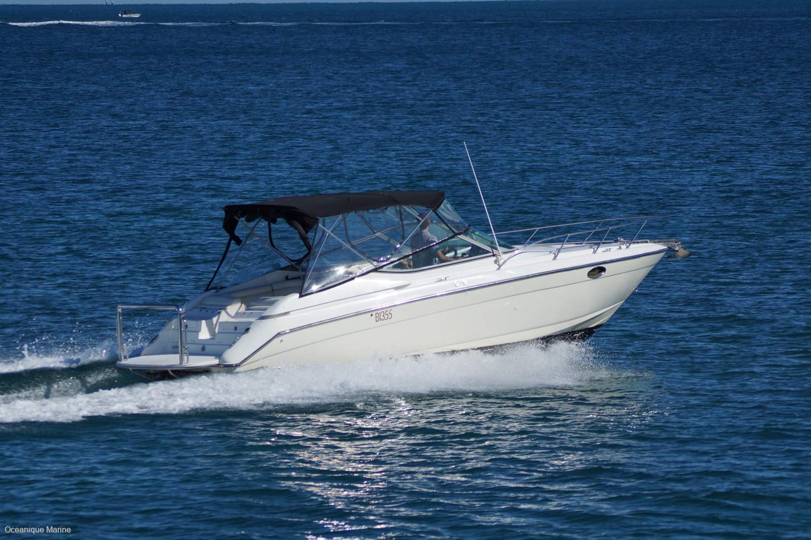 Regal 2850 LSC For Sale | Oceanique Marine