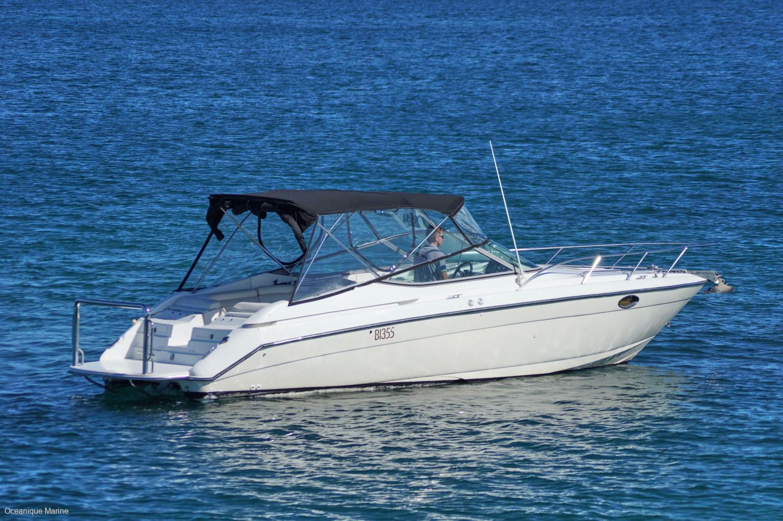 Regal 2850 LSC For Sale | Oceanique Marine