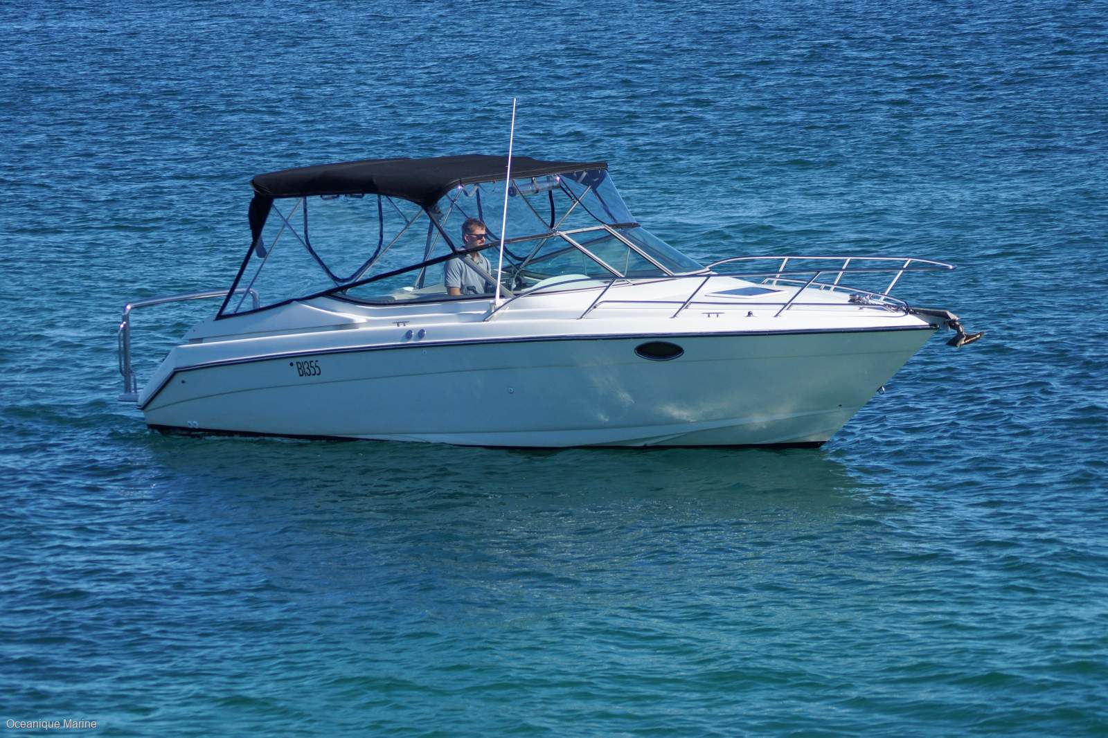 Regal 2850 LSC For Sale | Oceanique Marine