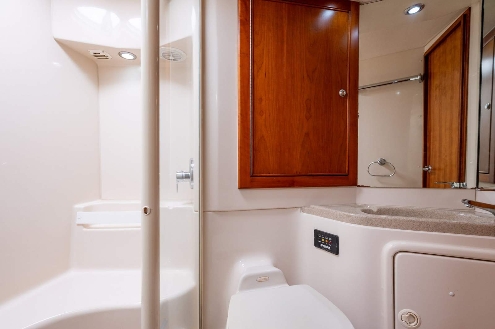Used Riviera M430 Sports Cruiser - Recent Diesel Repower! for Sale ...