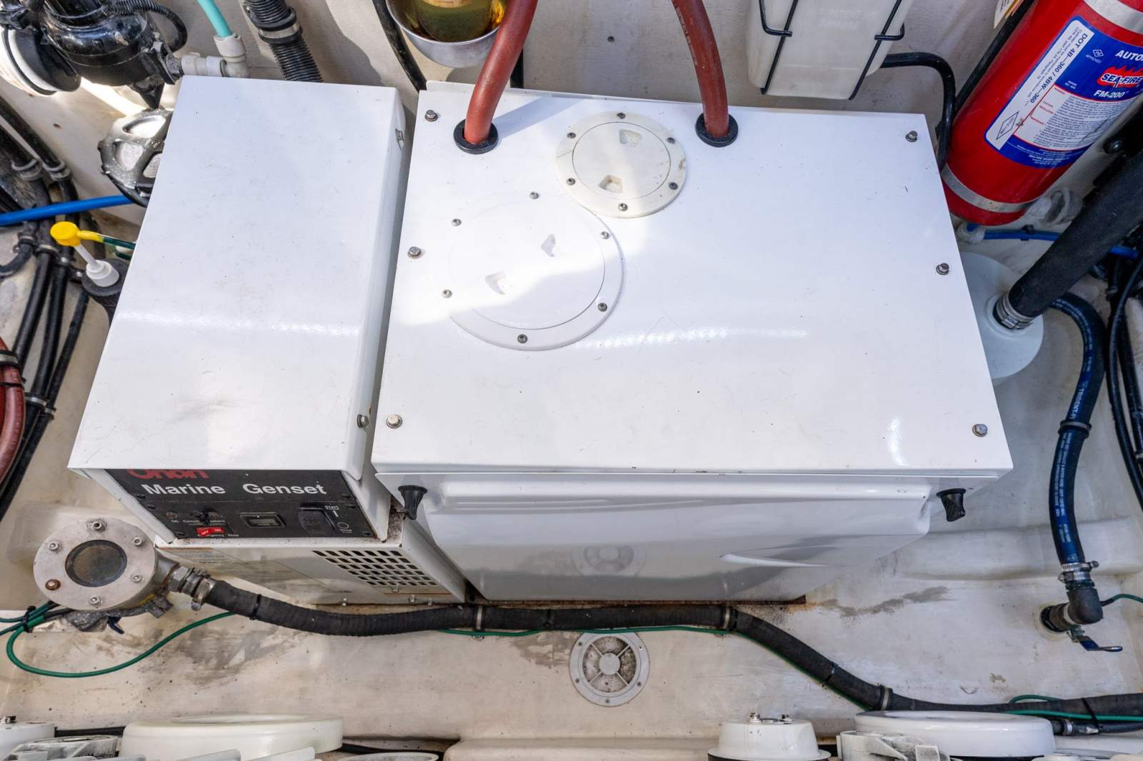 Riviera M430 Sports Cruiser - Recent Diesel Repower! - R Marine Crawley