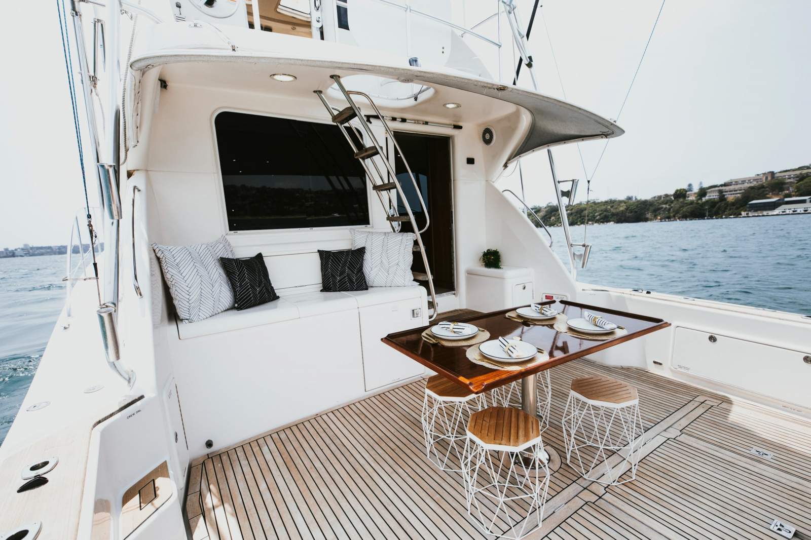 Used Riviera 58 Enclosed Flybridge Convertible With Tuna Tower for Sale ...