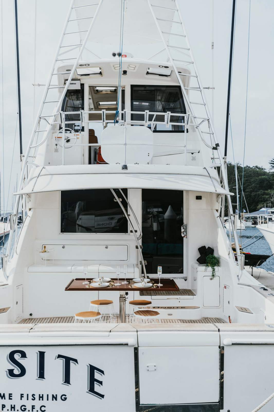 Used Riviera 58 Enclosed Flybridge Convertible With Tuna Tower for Sale ...