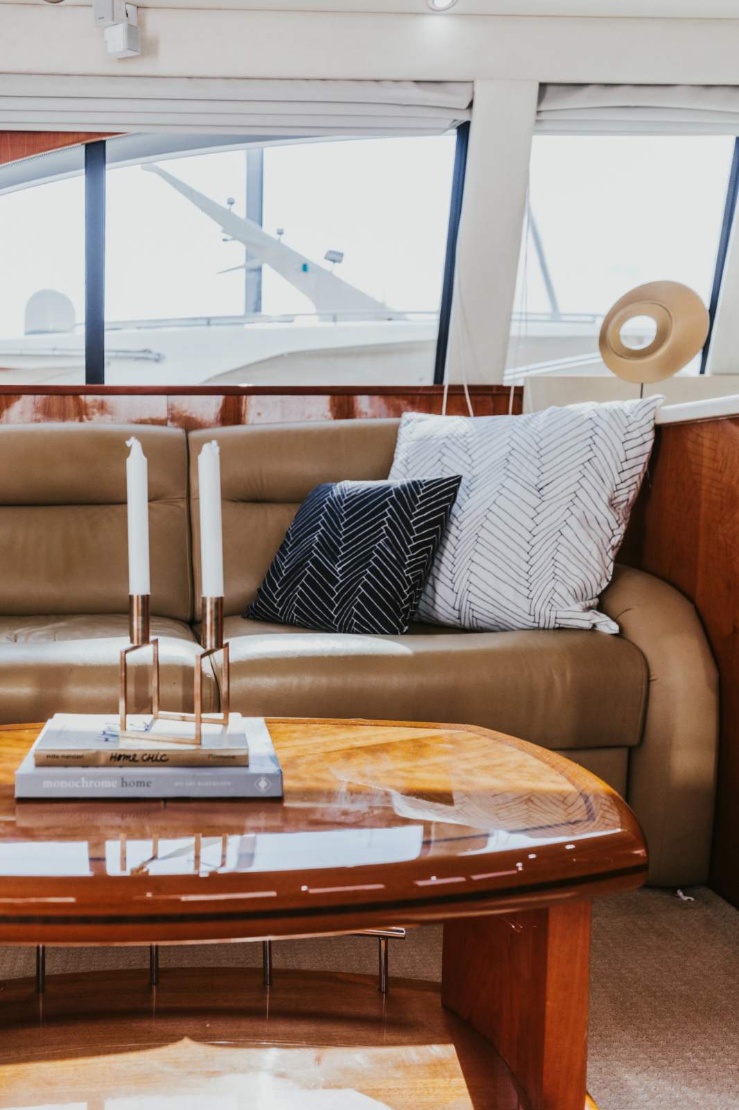 Used Riviera 58 Enclosed Flybridge Convertible With Tuna Tower for Sale ...