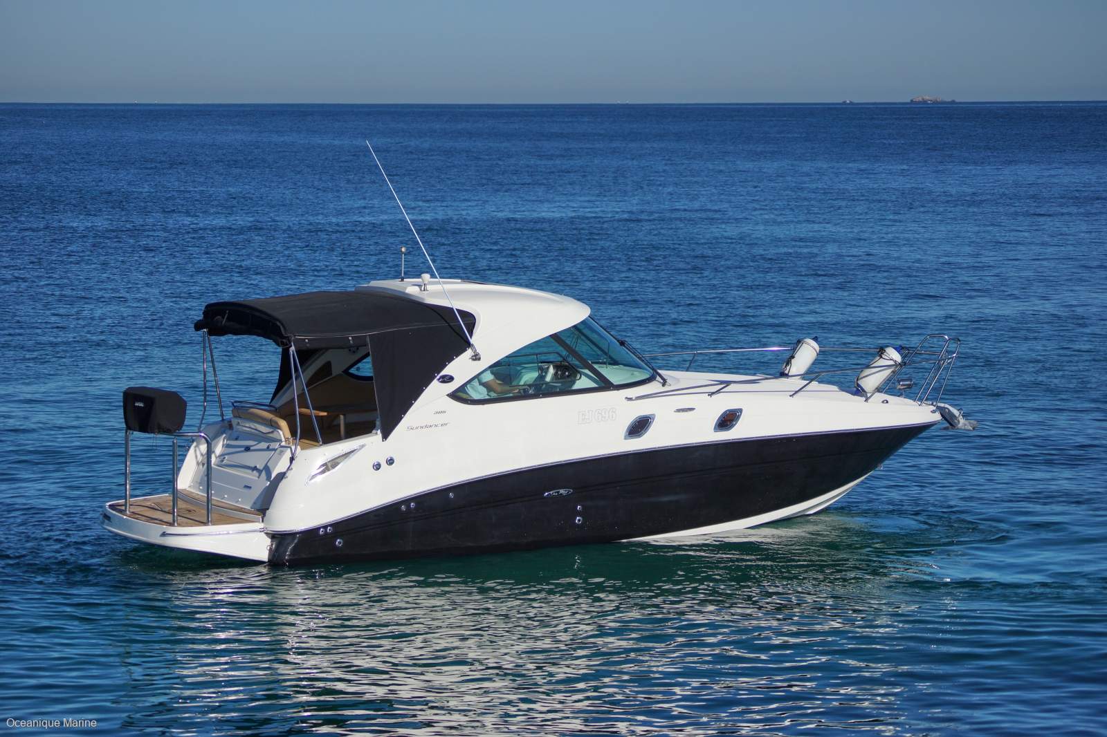 Sea Ray 305 Hard Top Sundancer For Sale | Oceanique Marine