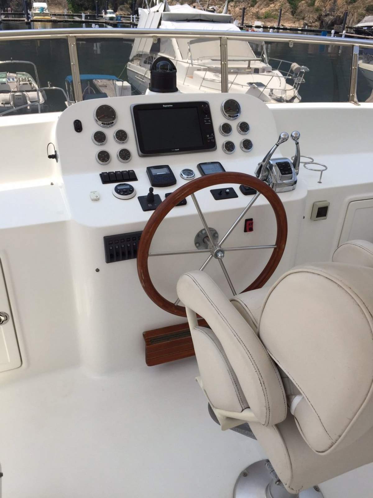 Used Explorer 46 Classic Flybridge Cruiser for Sale | Boats For Sale ...