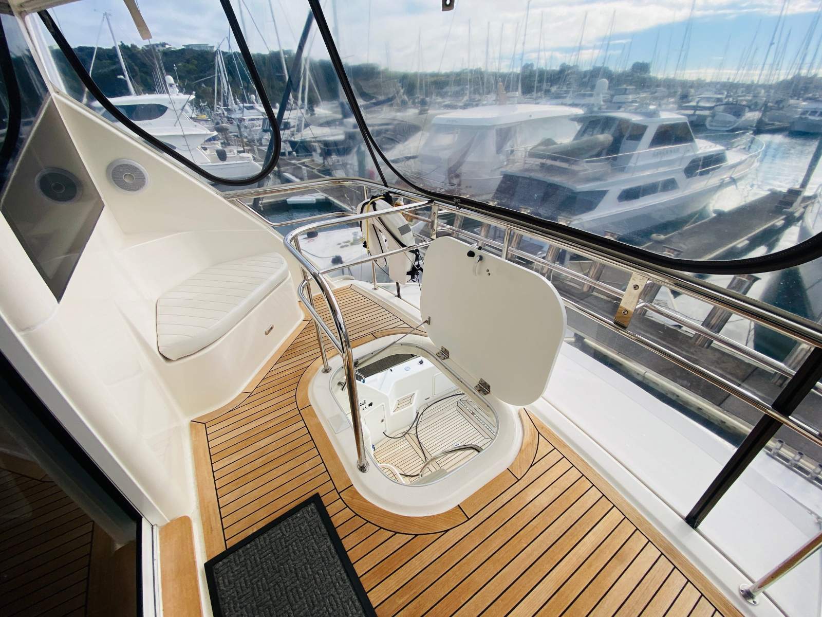 Used Riviera 60 Flybridge for Sale | Boats For Sale | Yachthub