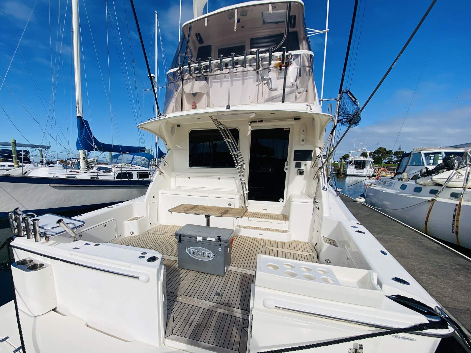 Used Riviera 60 Flybridge for Sale | Boats For Sale | Yachthub