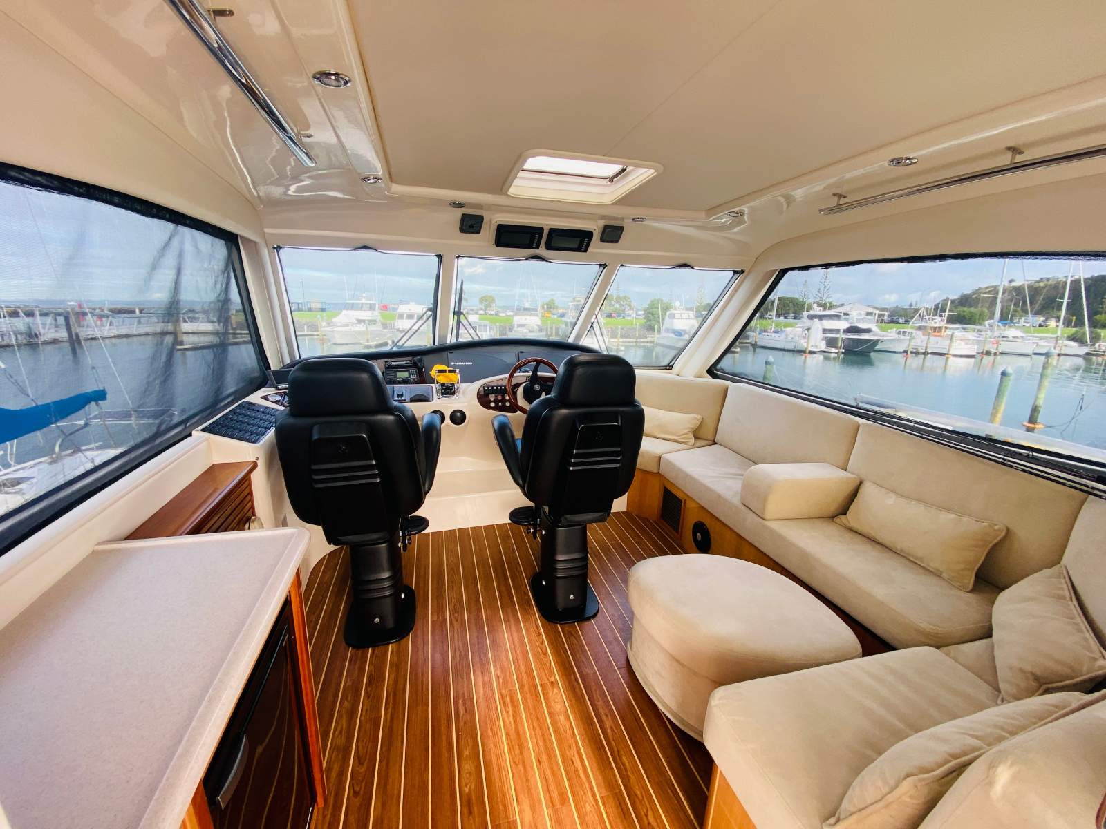 Used Riviera 60 Flybridge for Sale | Boats For Sale | Yachthub