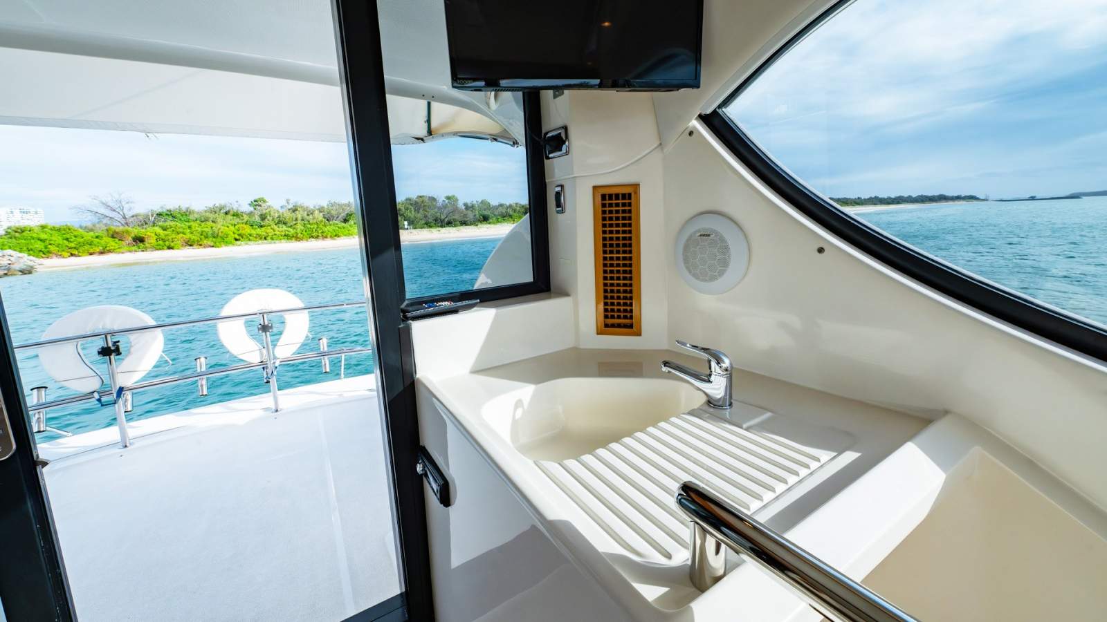 Used Maritimo M60 Cruising Motoryacht for Sale | Boats For Sale | Yachthub