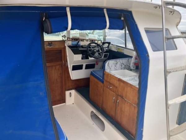 Used Bertram 25 Flybridge Twin Outboards for Sale | Boats For Sale ...