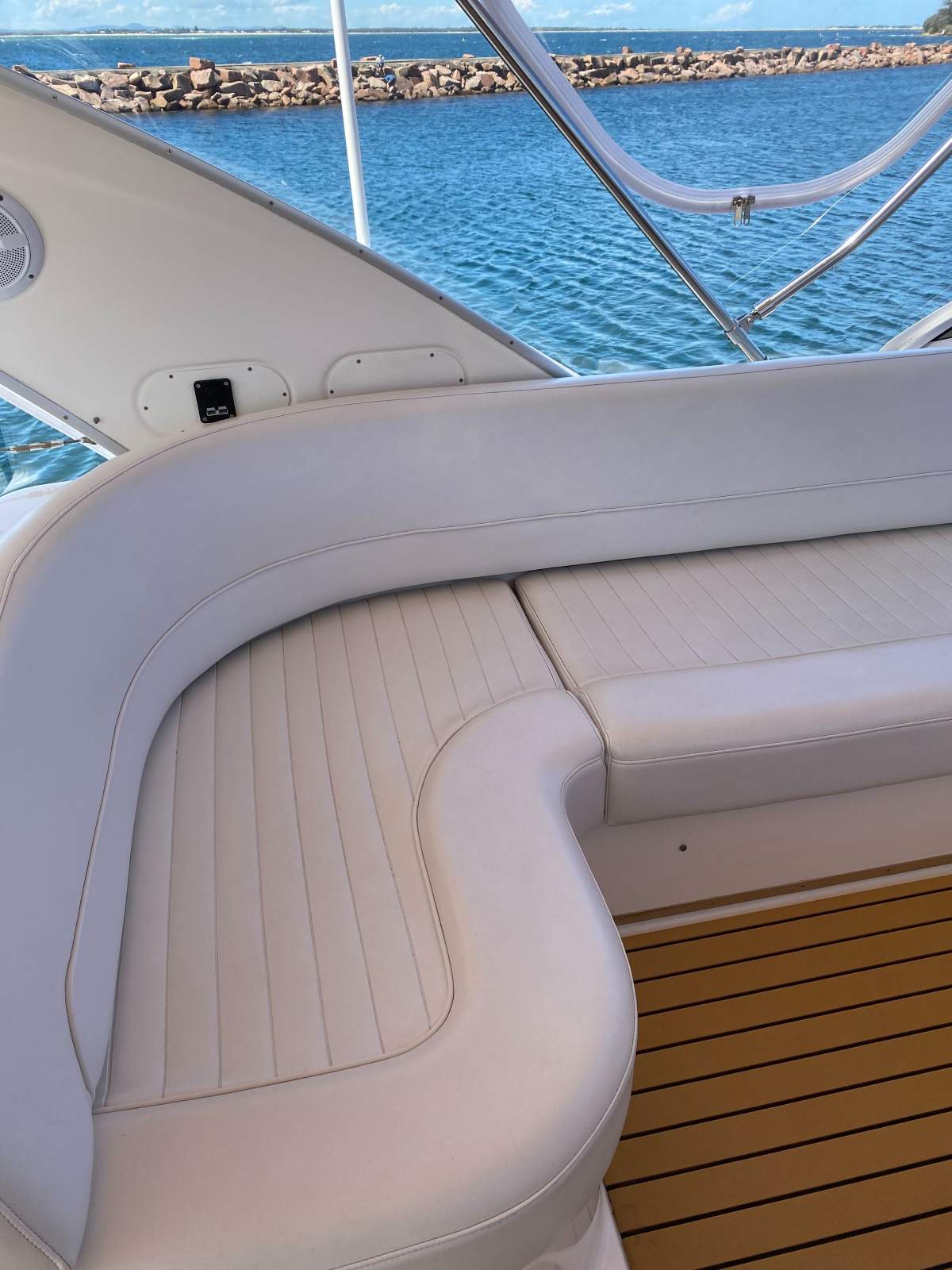 Used Meridian 341 for Sale | Boats For Sale | Yachthub