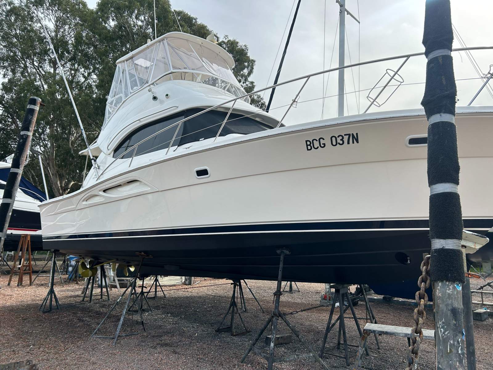 Used Riviera 37 Flybridge for Sale | Boats For Sale | Yachthub