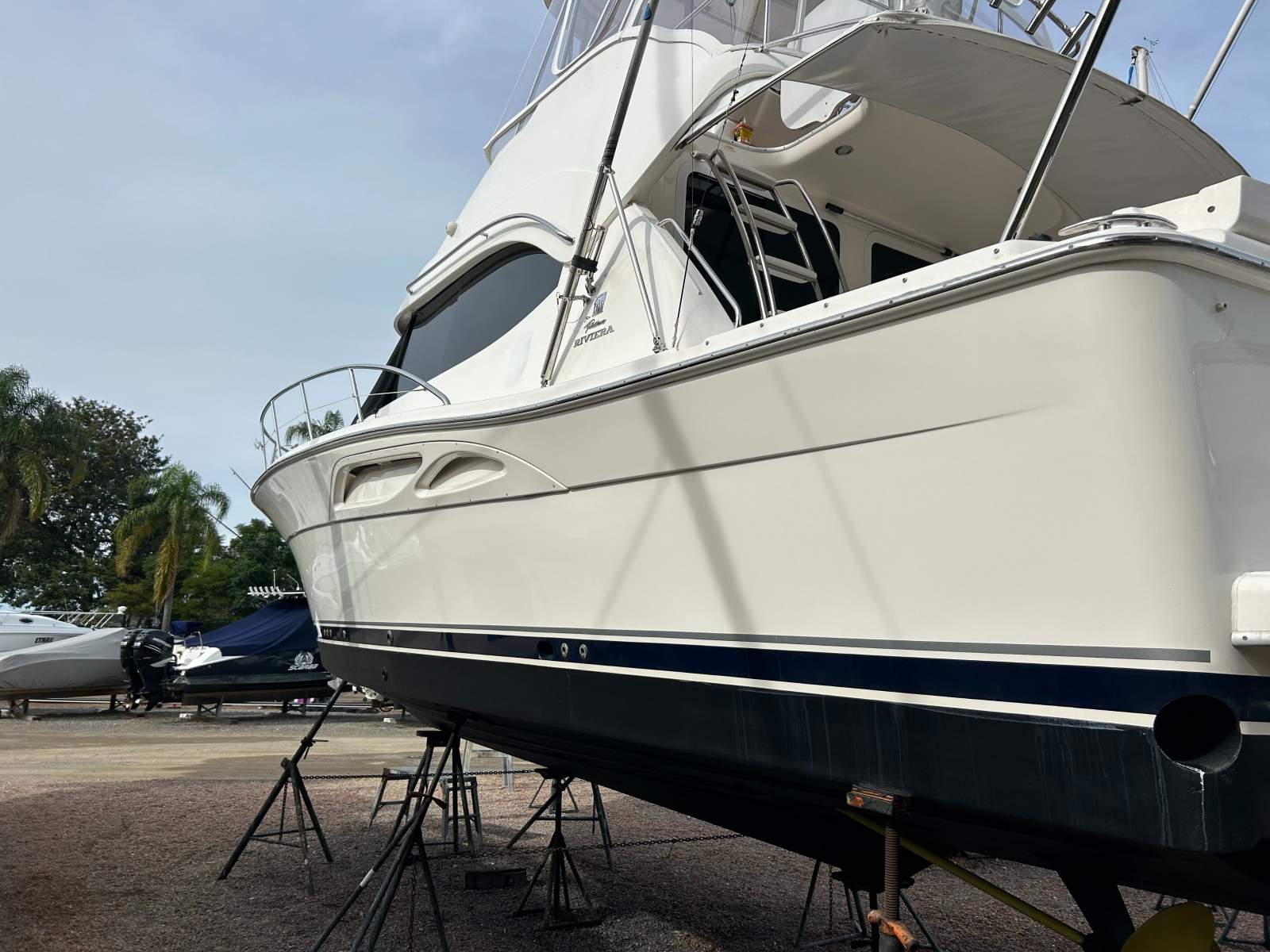 Used Riviera 37 Flybridge for Sale | Boats For Sale | Yachthub