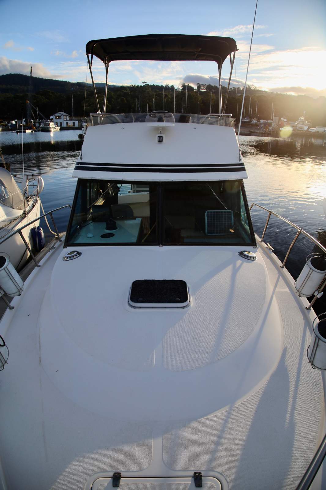 Used Mariner 28 Flybridge Upgraded Low Hours Engine, Exceptional ...