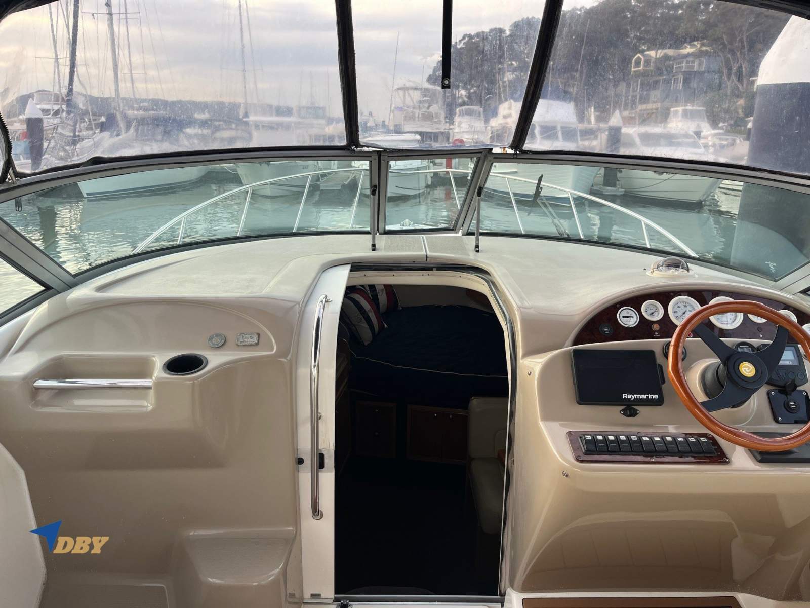 Used Riviera M290 Sports Cruiser for Sale | Boats For Sale | Yachthub