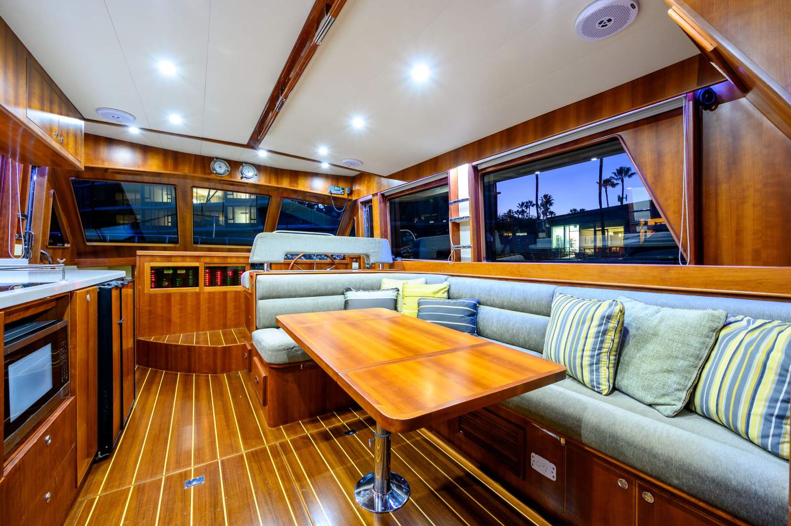 Used Alaska 46 Flybridge 2012 'lions Bay' for Sale | Boats For Sale ...