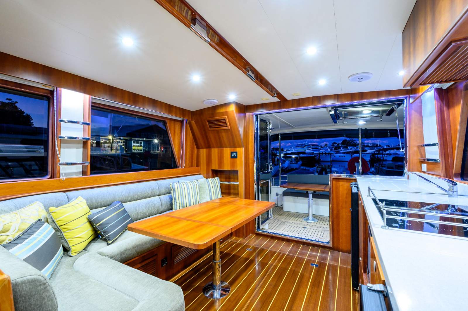 Used Alaska 46 Flybridge 2012 'lions Bay' for Sale | Boats For Sale ...