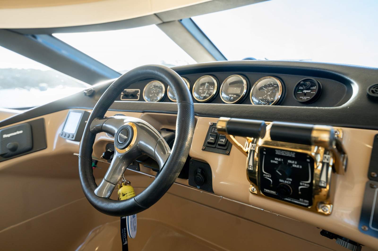 Used Carver 570 Pilothouse Cruiser for Sale | Boats For Sale | Yachthub