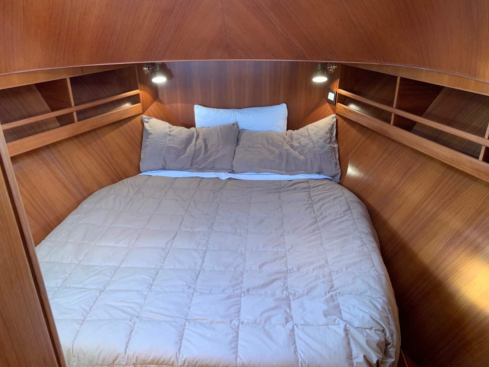 Used Alaska 45 Flybridge for Sale | Boats For Sale | Yachthub