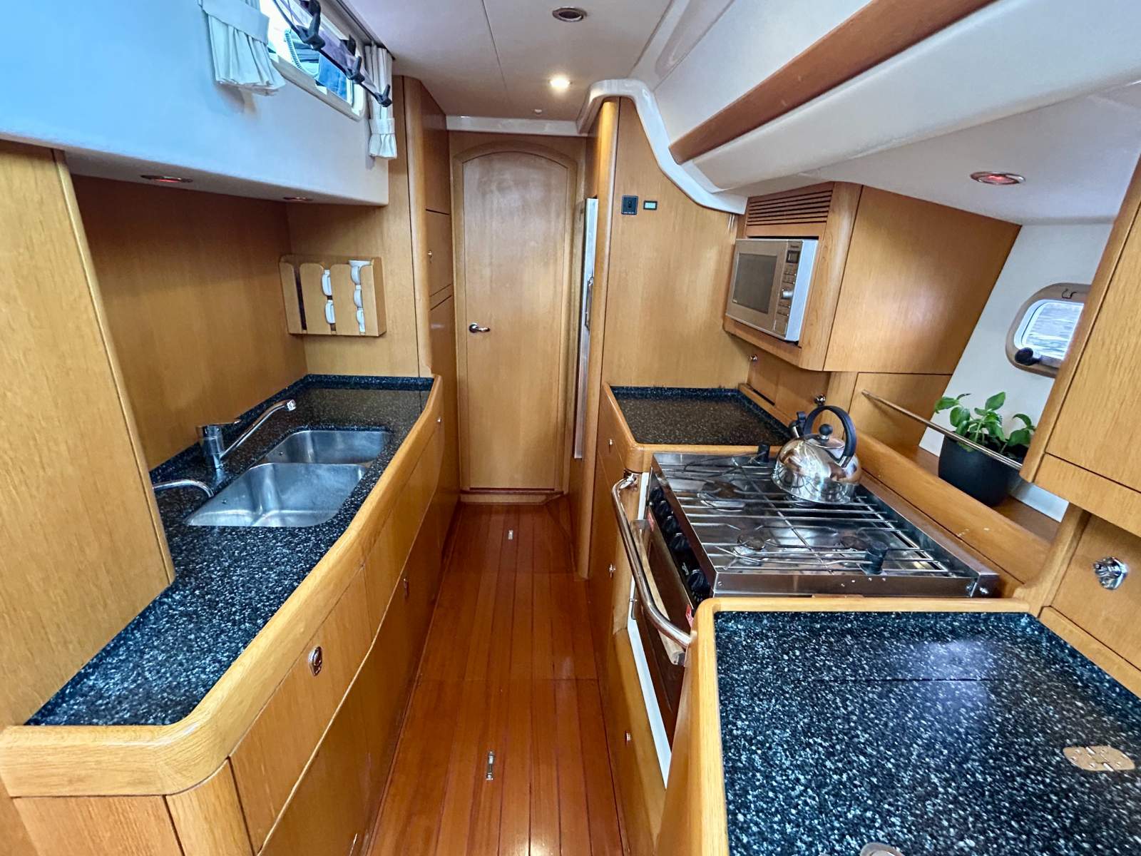 Used Oyster 54 for Sale | Yachts For Sale | Yachthub