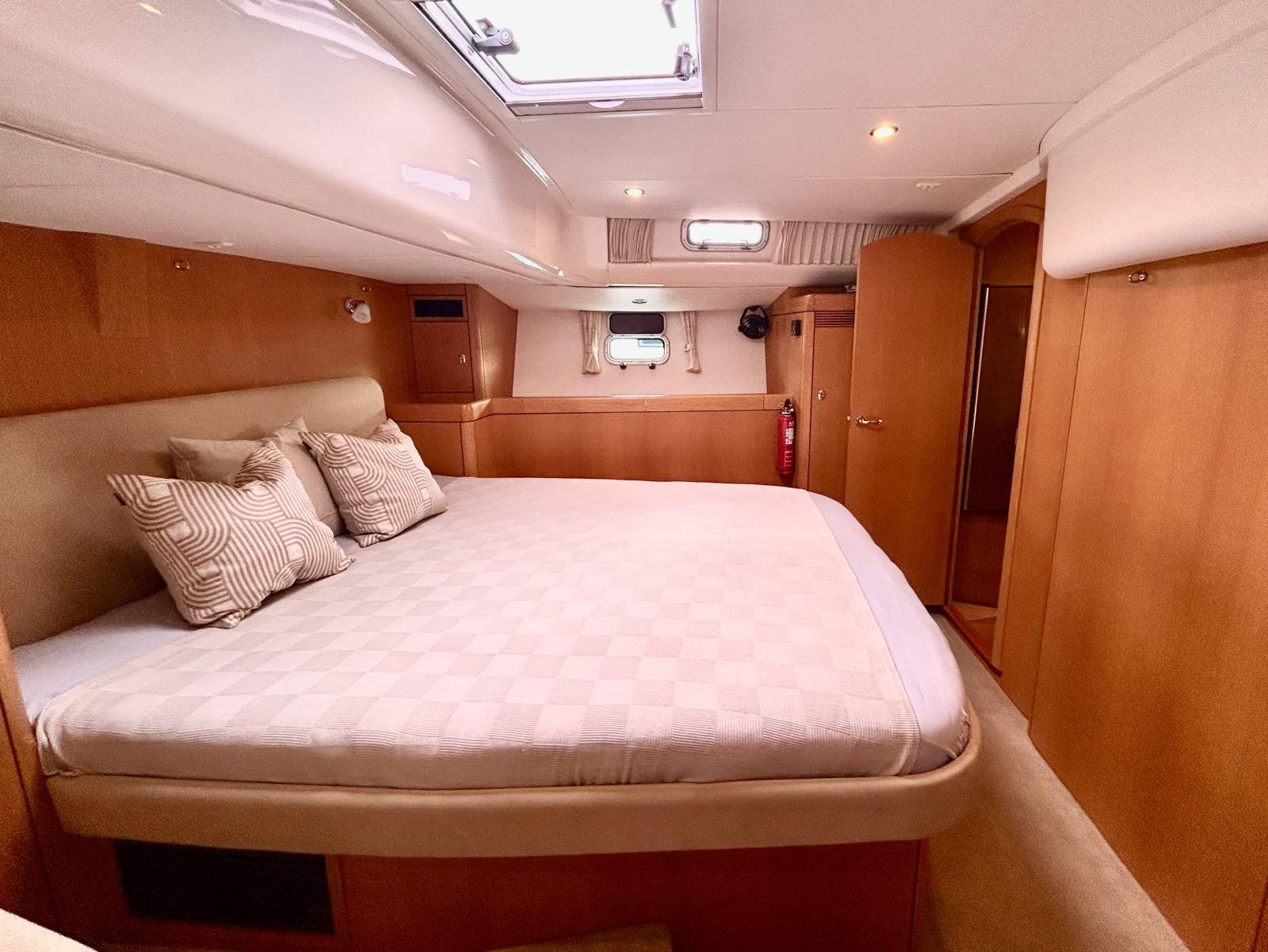 Used Oyster 54 for Sale | Yachts For Sale | Yachthub