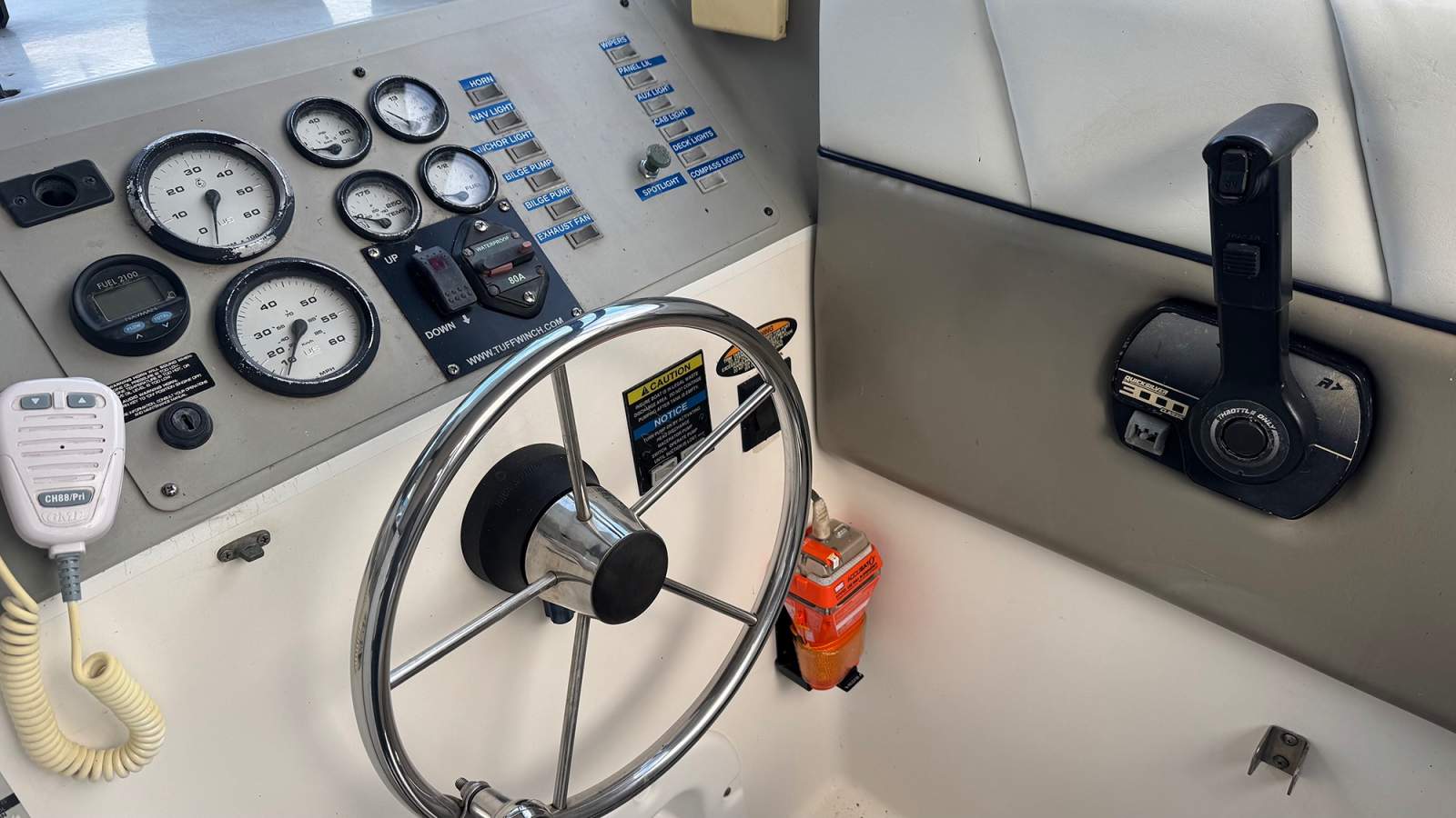 Used Bayliner 2452 for Sale | Boats For Sale | Yachthub