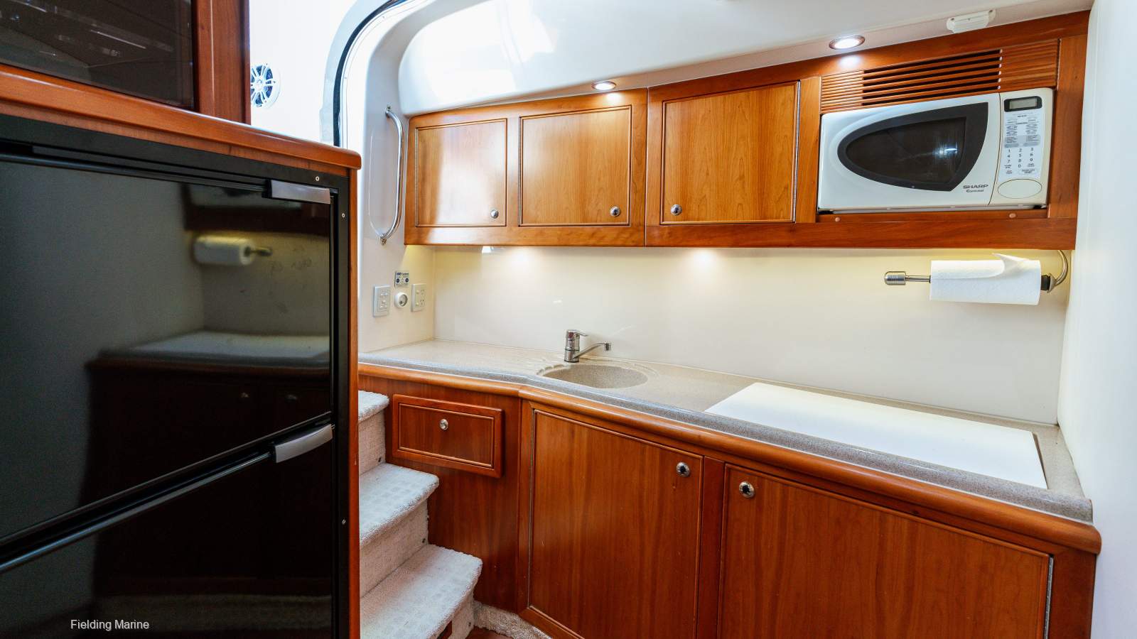 Used Riviera M430 Sports Cruiser for Sale | Boats For Sale | Yachthub