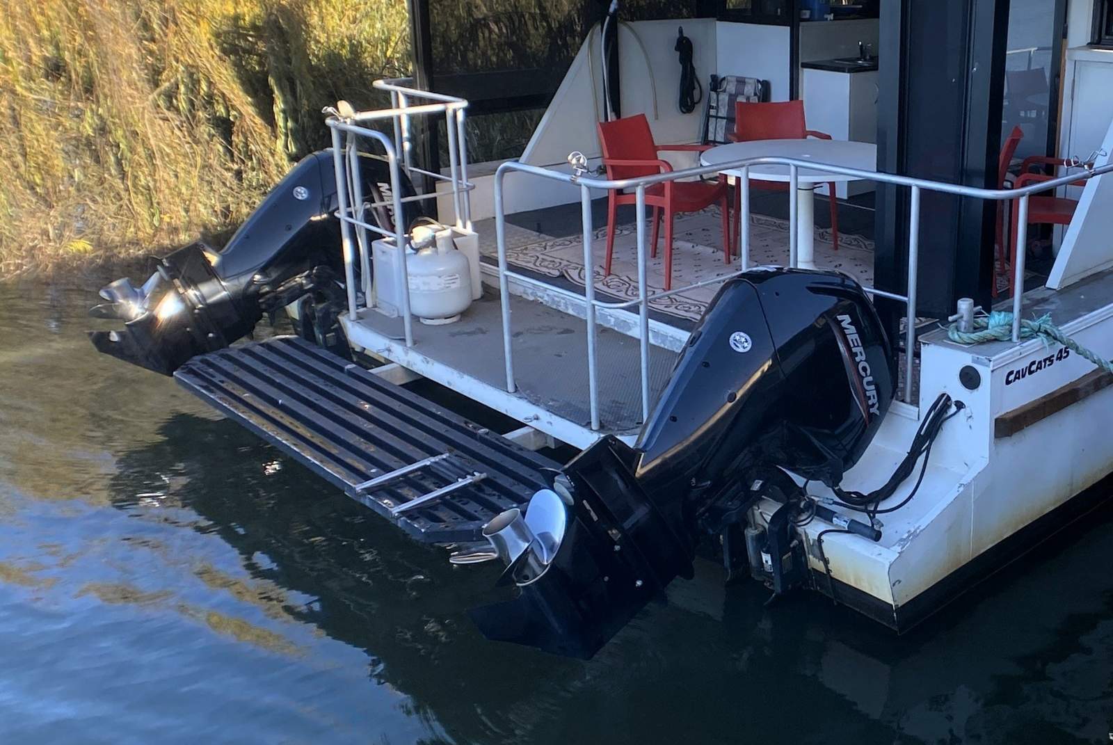 Used "antonietta Ii" Cat Cav 45 Alloy Pontoon Houseboat for Sale ...