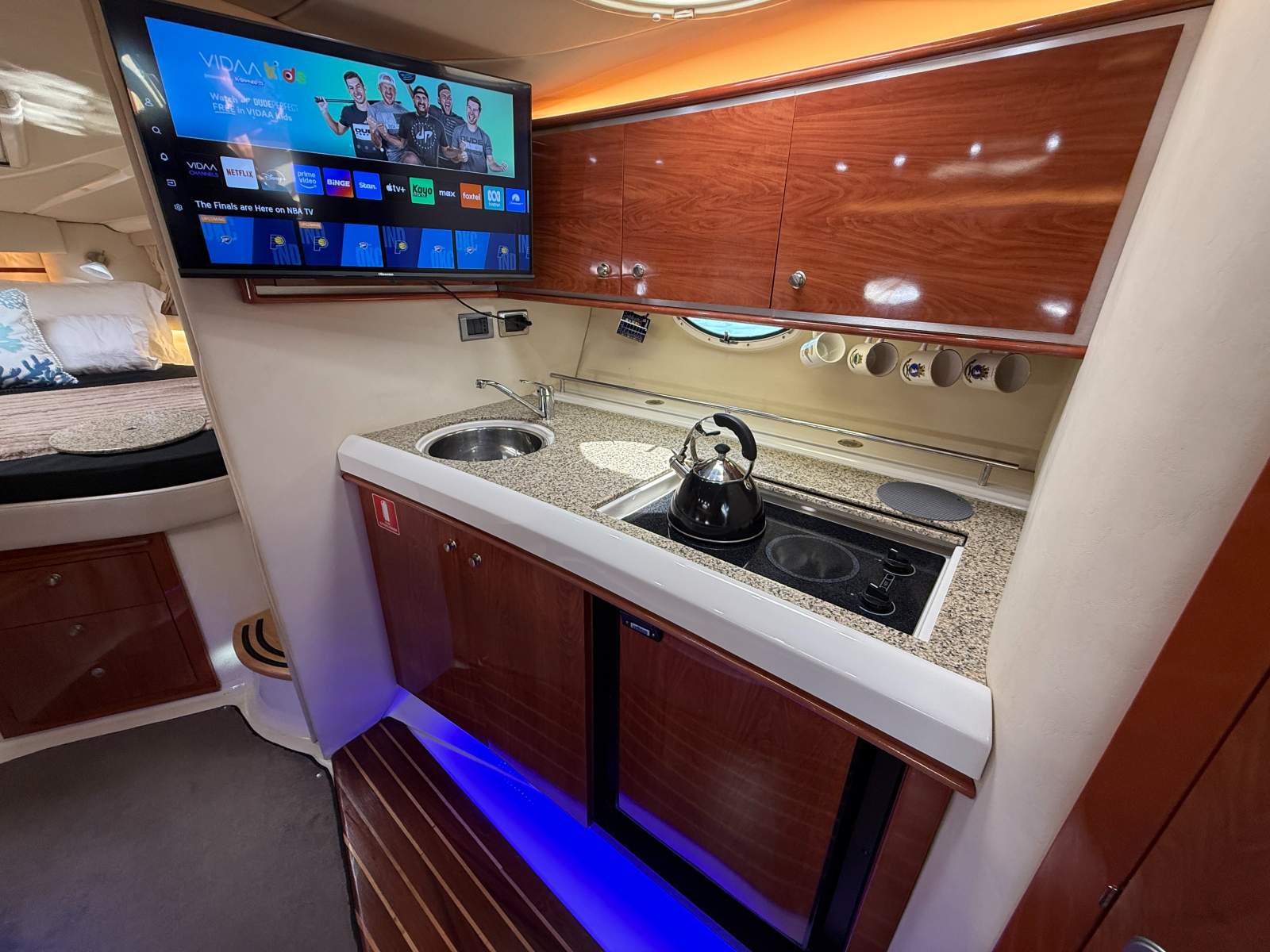 Used Monterey 350 Sy for Sale | Boats For Sale | Yachthub