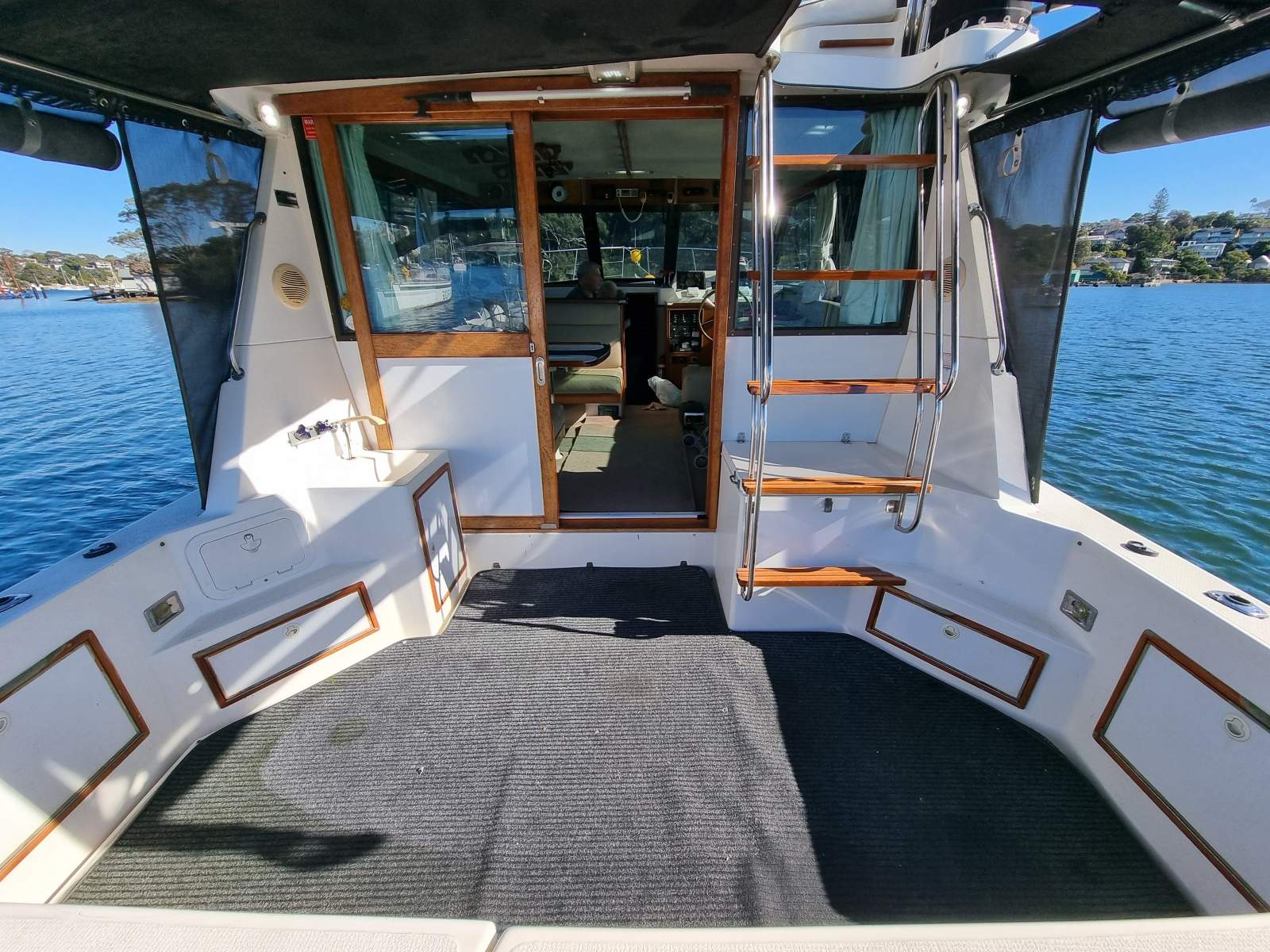 Used Riviera 35 Flybridge for Sale | Boats For Sale | Yachthub