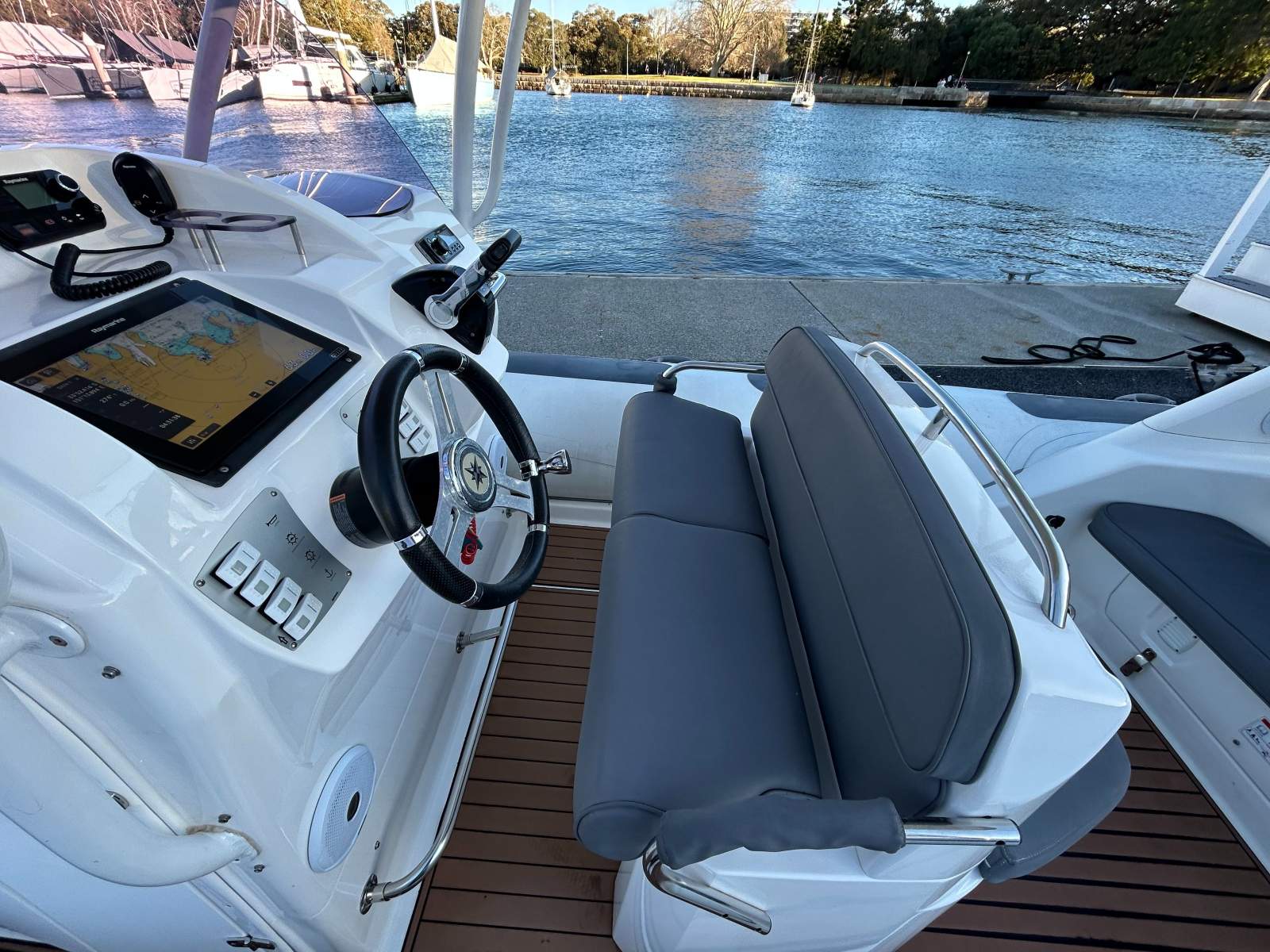 Brig Eagle 780 For Sale | d’Albora Yacht Brokers