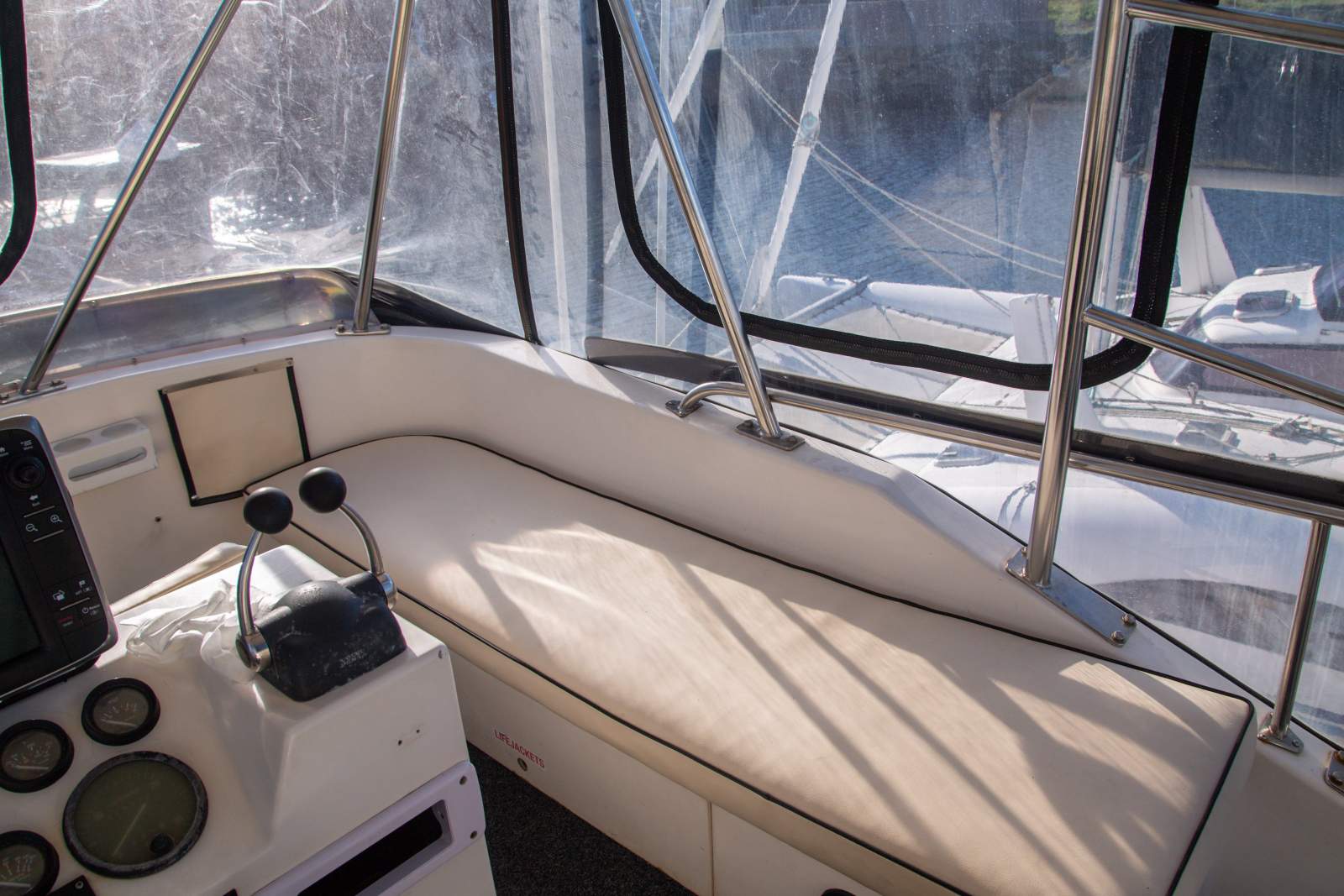 Riviera 32 Flybridge HARD-TOP FLYBRIDGE, MOTIVATED SELLER!!! For Sale ...