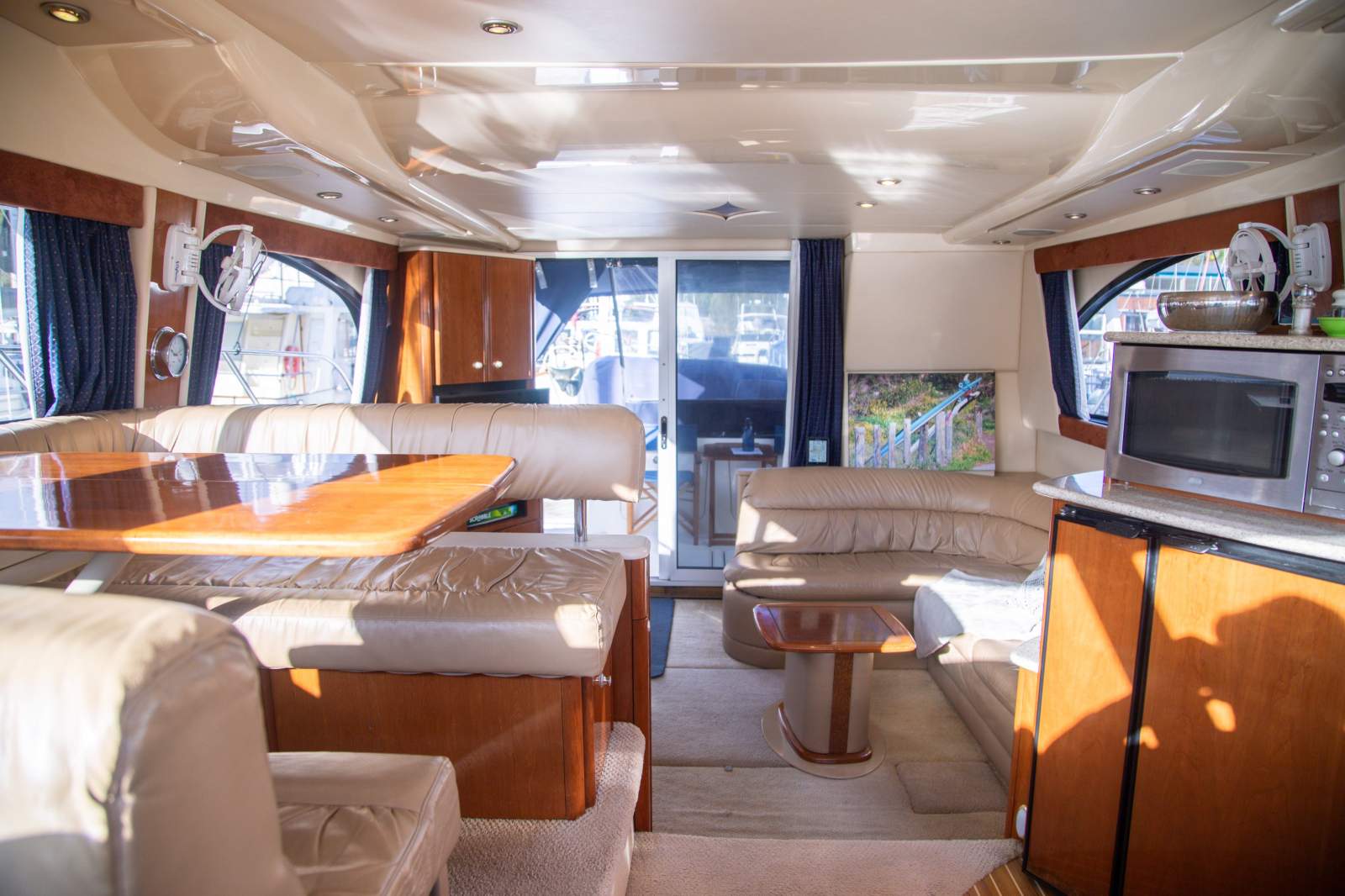 Used Meridian 411 Flybridge Enormous Upgrades! Lower Helm! Uprated ...