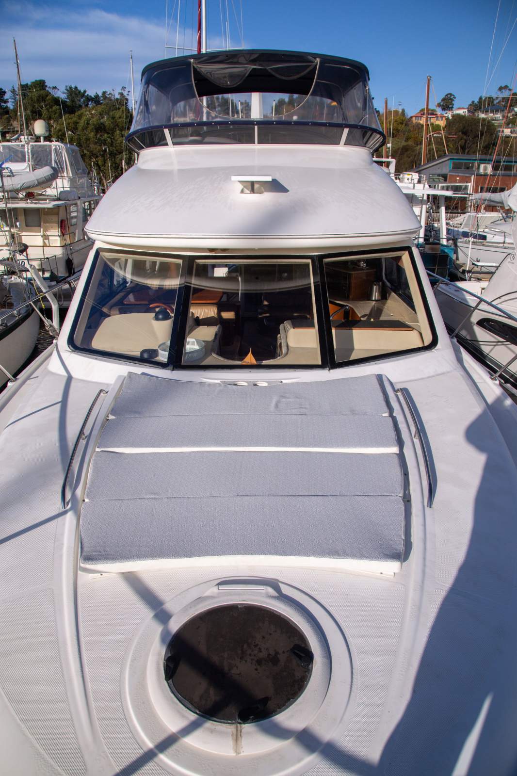Used Meridian 411 Flybridge Enormous Upgrades! Lower Helm! Uprated ...