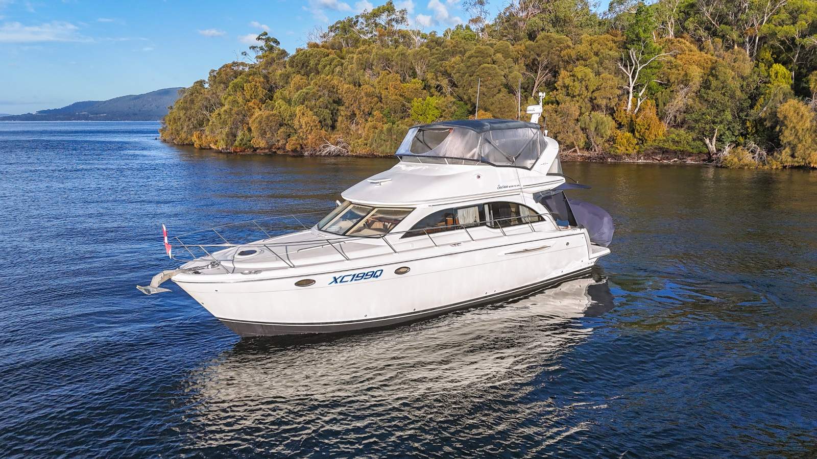 Used Meridian 411 Flybridge Enormous Upgrades! Lower Helm! Uprated ...