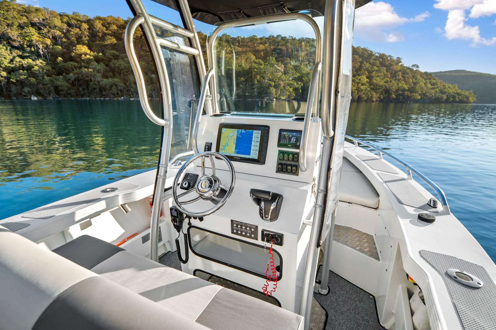 Yellowfin Plate 7000 Centre Console For Sale | d’Albora Yacht Brokers