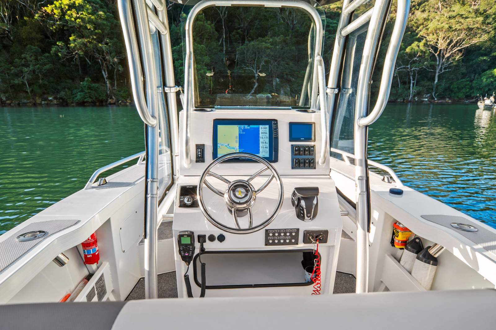 Yellowfin Plate 7000 Centre Console For Sale | d’Albora Yacht Brokers