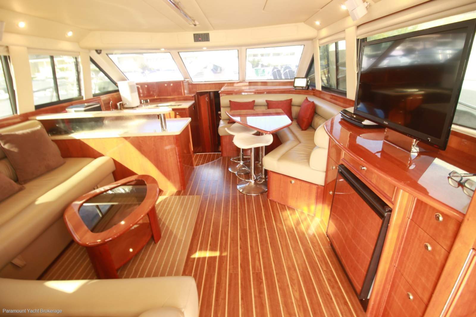 Used Riviera 52 Flybridge for Sale | Boats For Sale | Yachthub