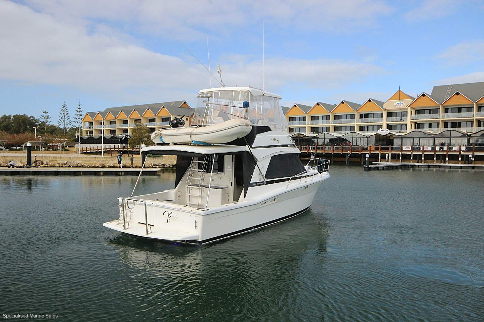 Used Riviera 34 Flybridge Cruiser *** Extended *** for Sale | Boats For ...
