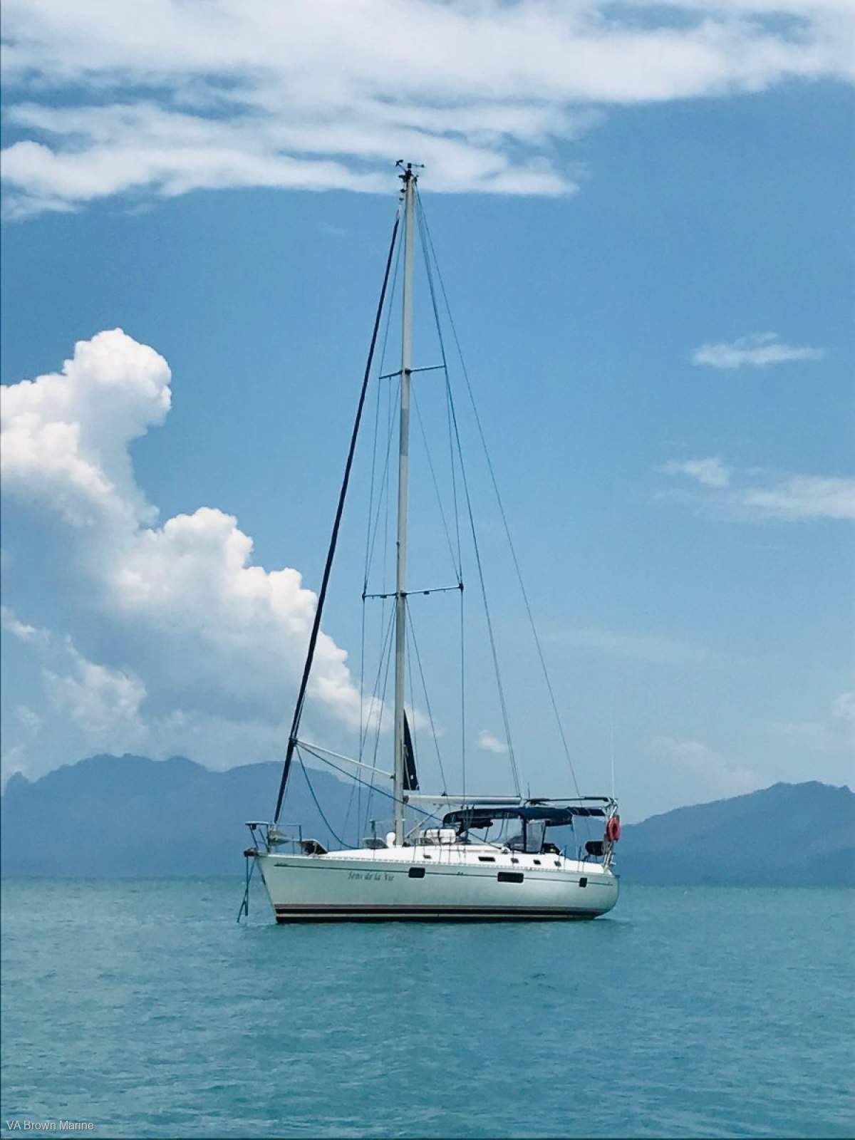 Used Beneteau Oceanis 440 Bluewater Practical, Comfortable ...