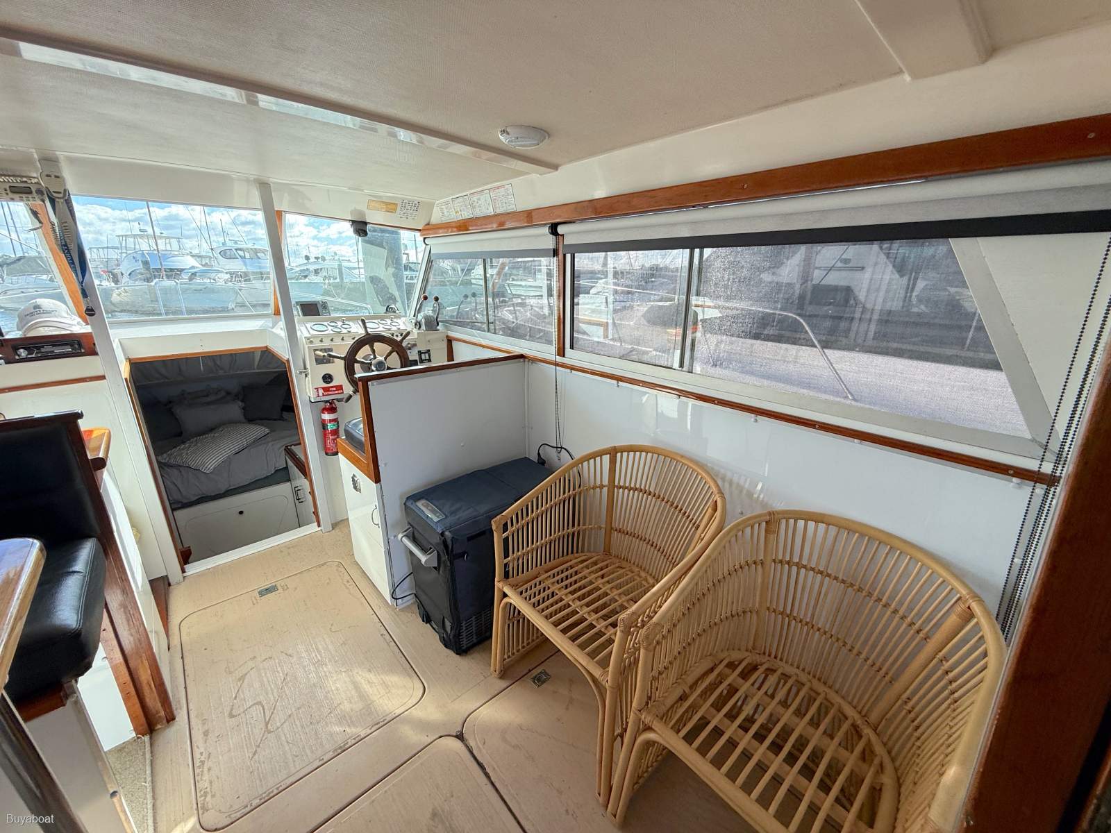 Used Riviera 30 Flybridge for Sale | Boats For Sale | Yachthub