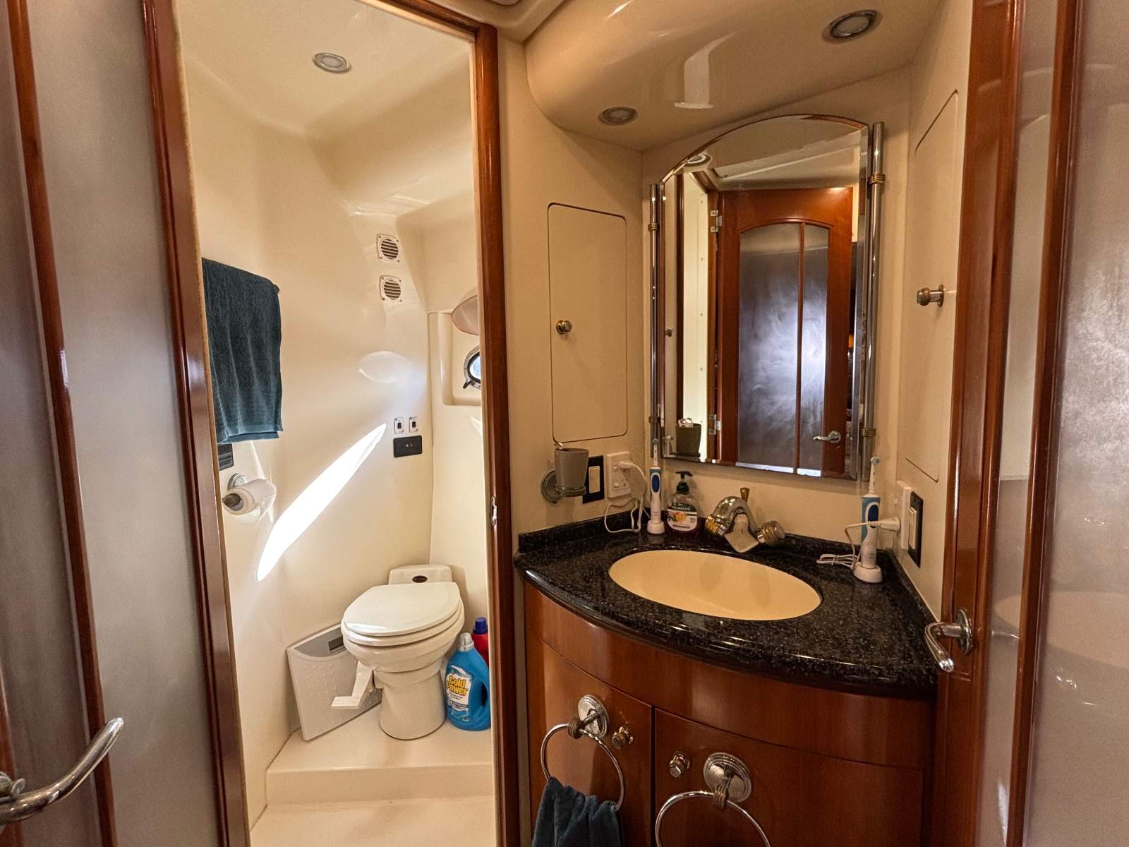 Used Carver 530 Voyager 530 Voyager Pilot House for Sale | Boats For ...