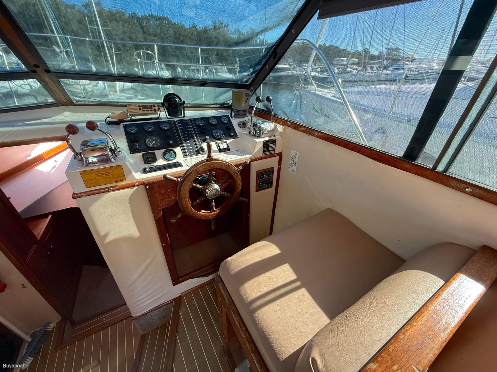 Used Riviera 30 Flybridge for Sale | Boats For Sale | Yachthub
