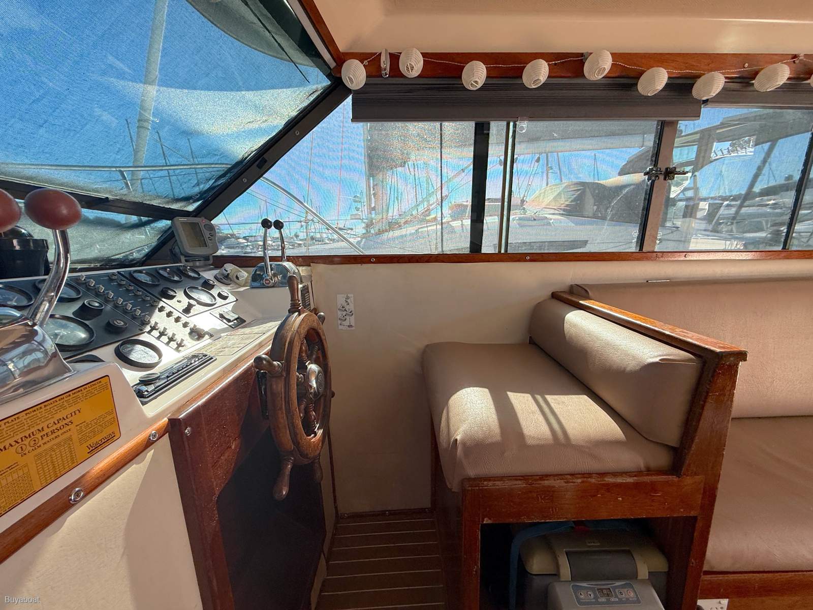 Used Riviera 30 Flybridge for Sale | Boats For Sale | Yachthub