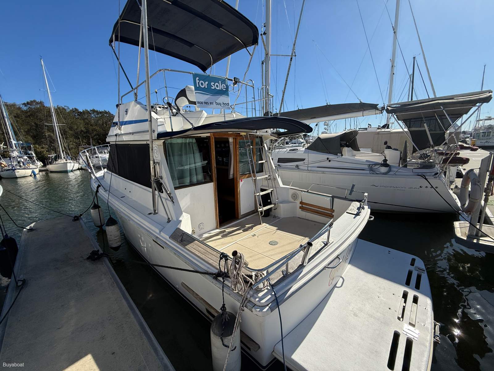 Used Riviera 30 Flybridge for Sale | Boats For Sale | Yachthub
