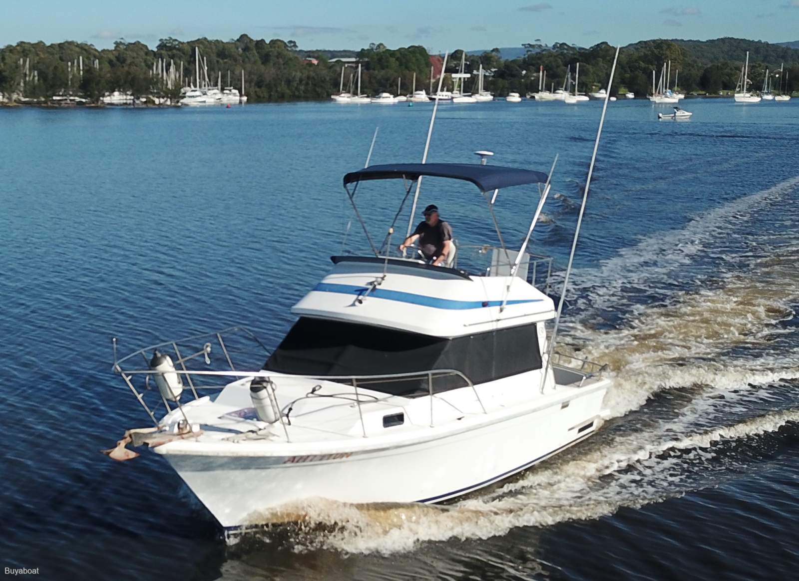 Used Riviera 30 Flybridge for Sale | Boats For Sale | Yachthub