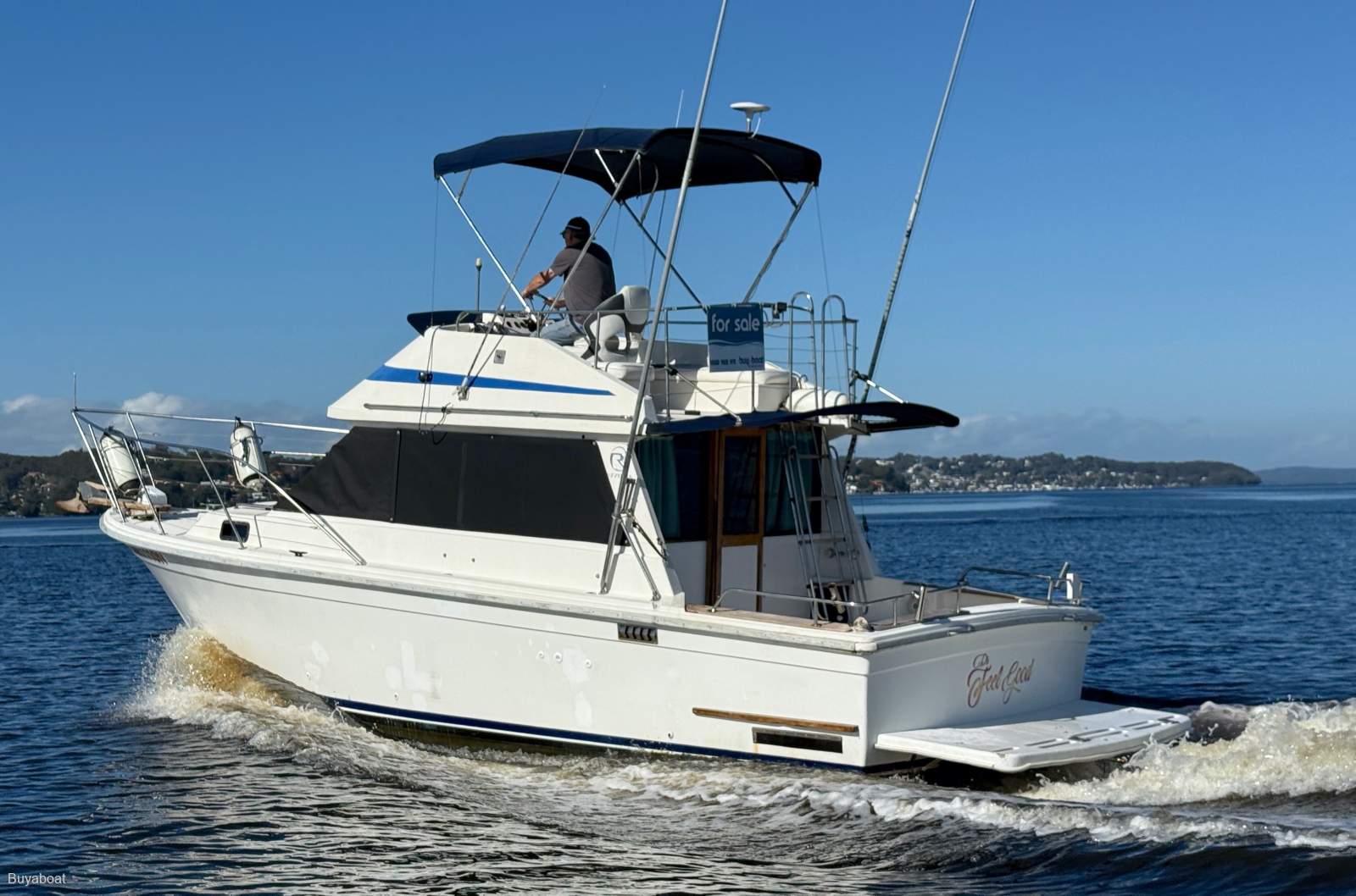 Used Riviera 30 Flybridge for Sale | Boats For Sale | Yachthub