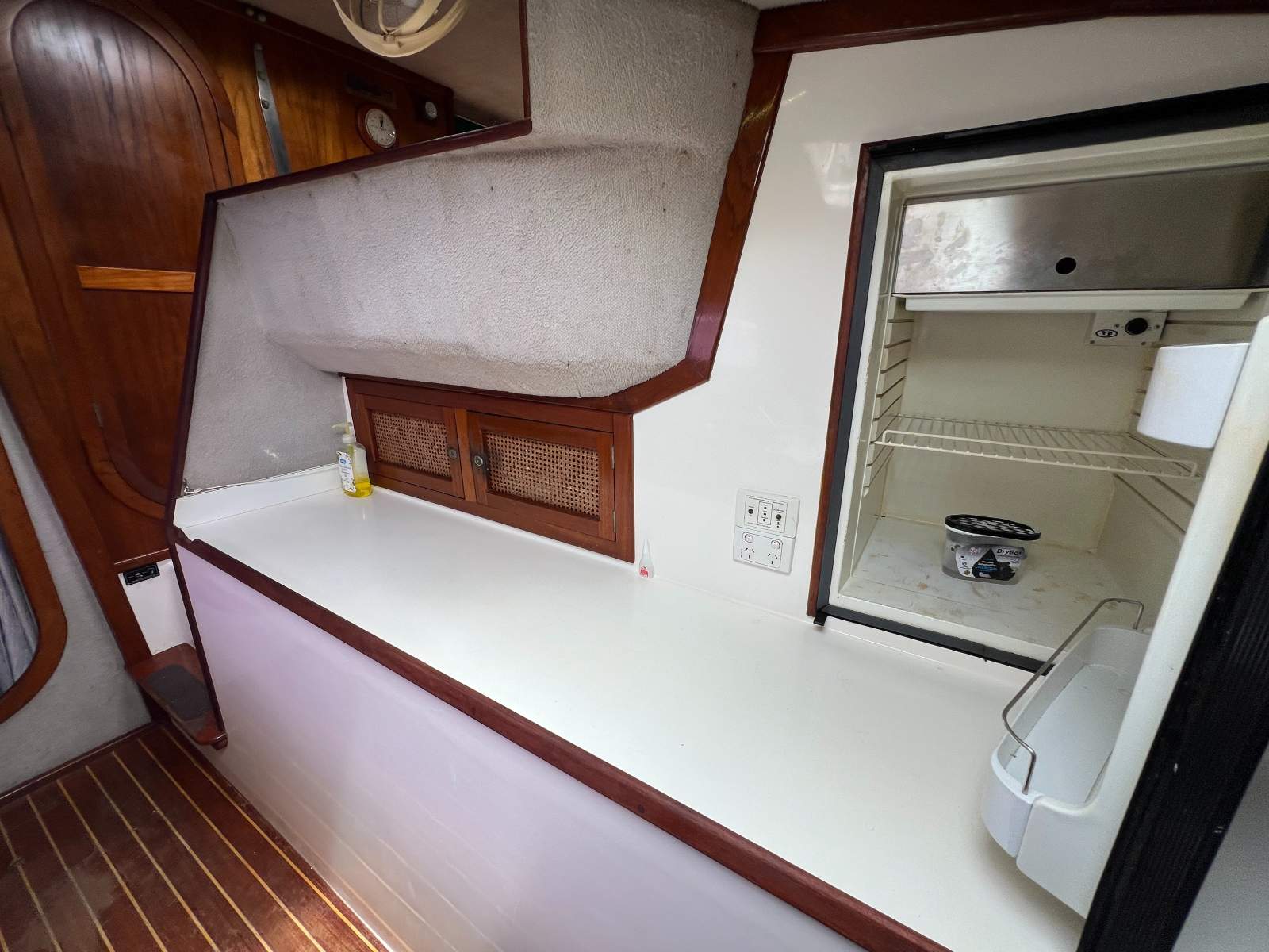 Used Ostac Parallax 11 1991 for Sale | Yachts For Sale | Yachthub