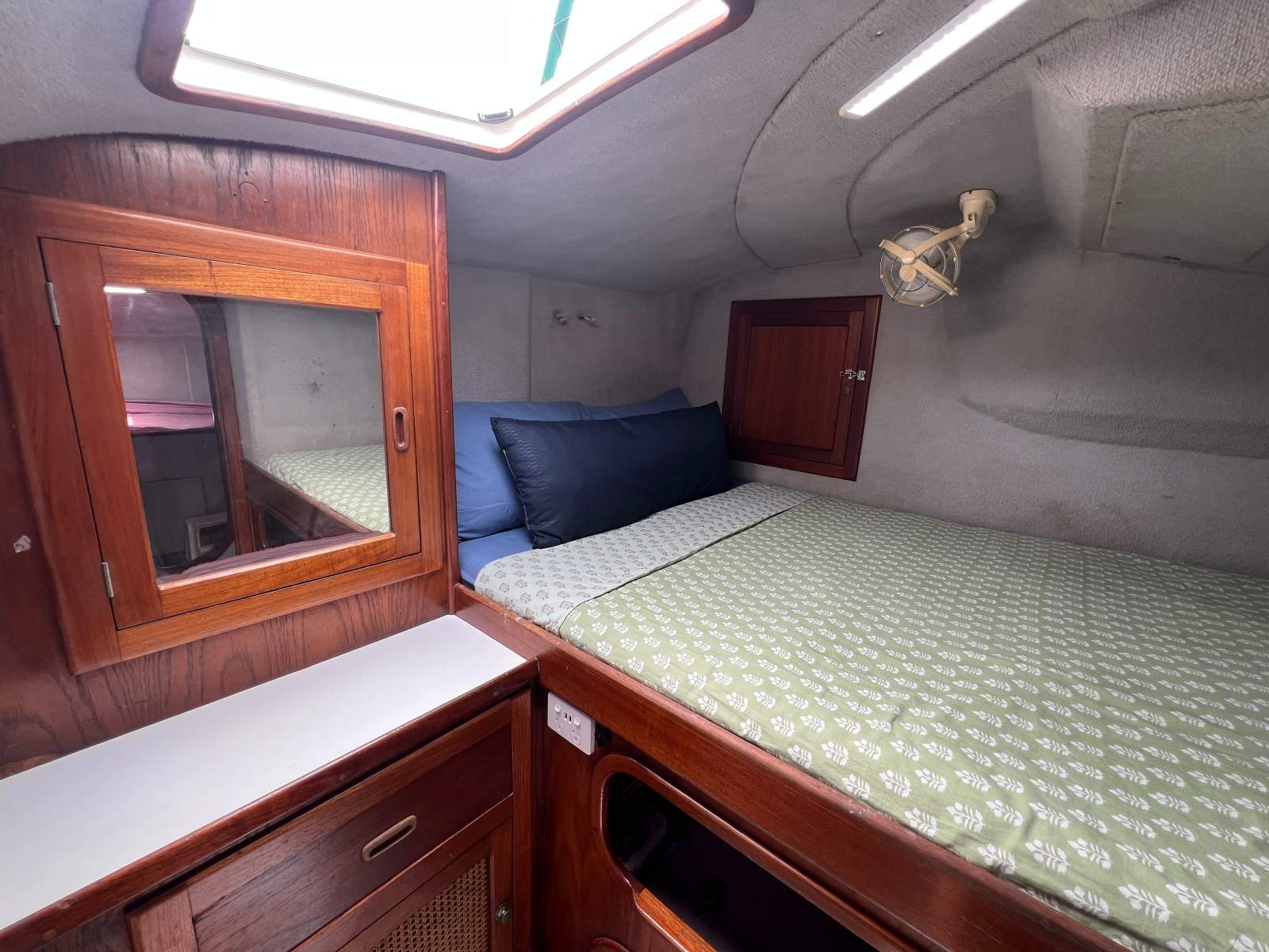 Used Ostac Parallax 11 1991 for Sale | Yachts For Sale | Yachthub